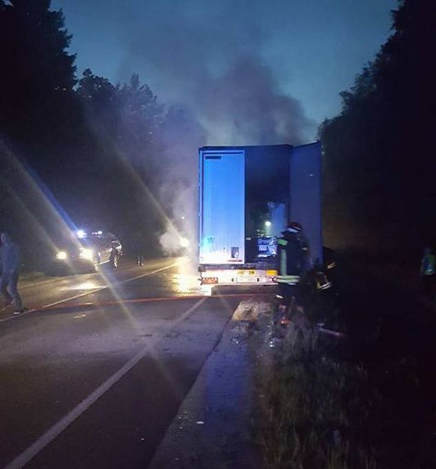 Prie Alytaus užsidegė vilkiko priekabos ratai - danieliusnet