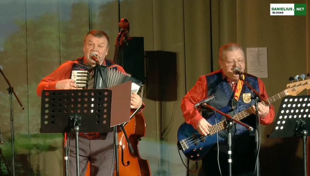Stakliškių kapela „Korys" (video) - danieliusnet